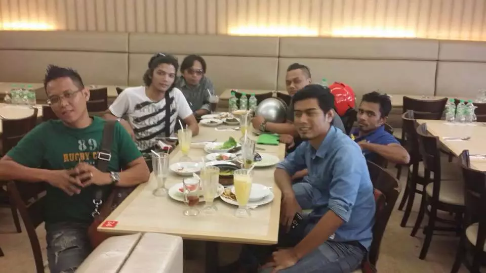Kumpulan Spoon - Restoran Padang Sari Ratu Prima
